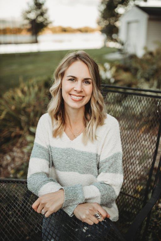 Alex & Toni – Adoption Agency